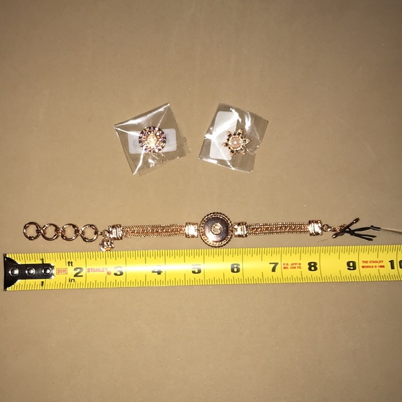 Magnolia And Vine | Jewelry | Magnolia Vine Snap Bracelet With 2 Snaps ...